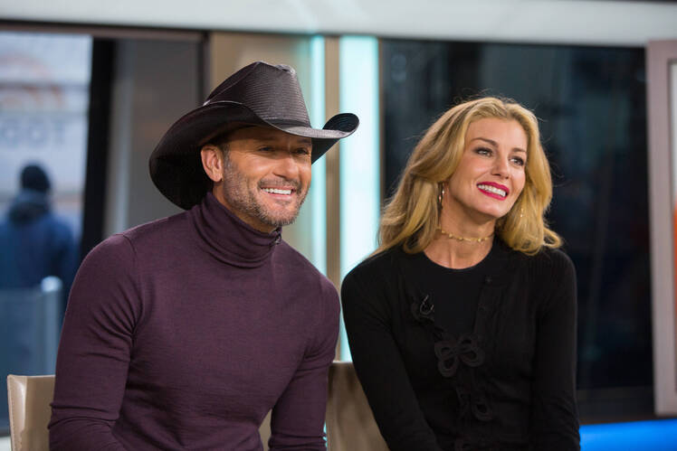 Tim McGraw Fishing Picture: Singer Shows Off Abs on Instagram