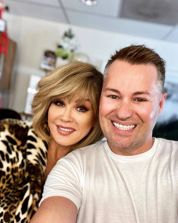 Marie Osmond Hair: 'The Talk' Cohost Gushes Over New Blonde Look ...